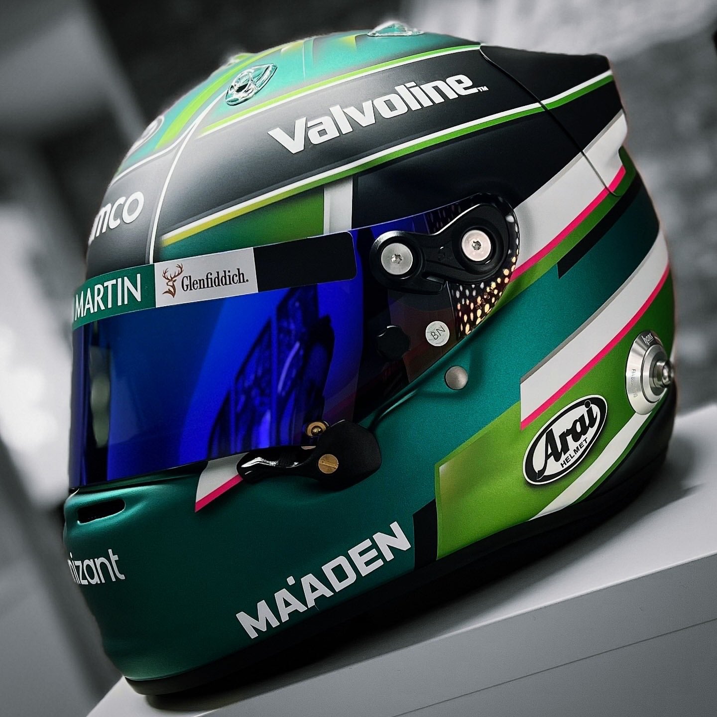 Motorsport Helmets | Full-face, open face, Motorcycle &Karting Helmets ...
